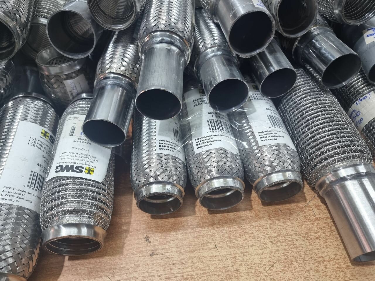 Гофра глушителя из нержавеющей стали S83647 49*245 SWG, Германия