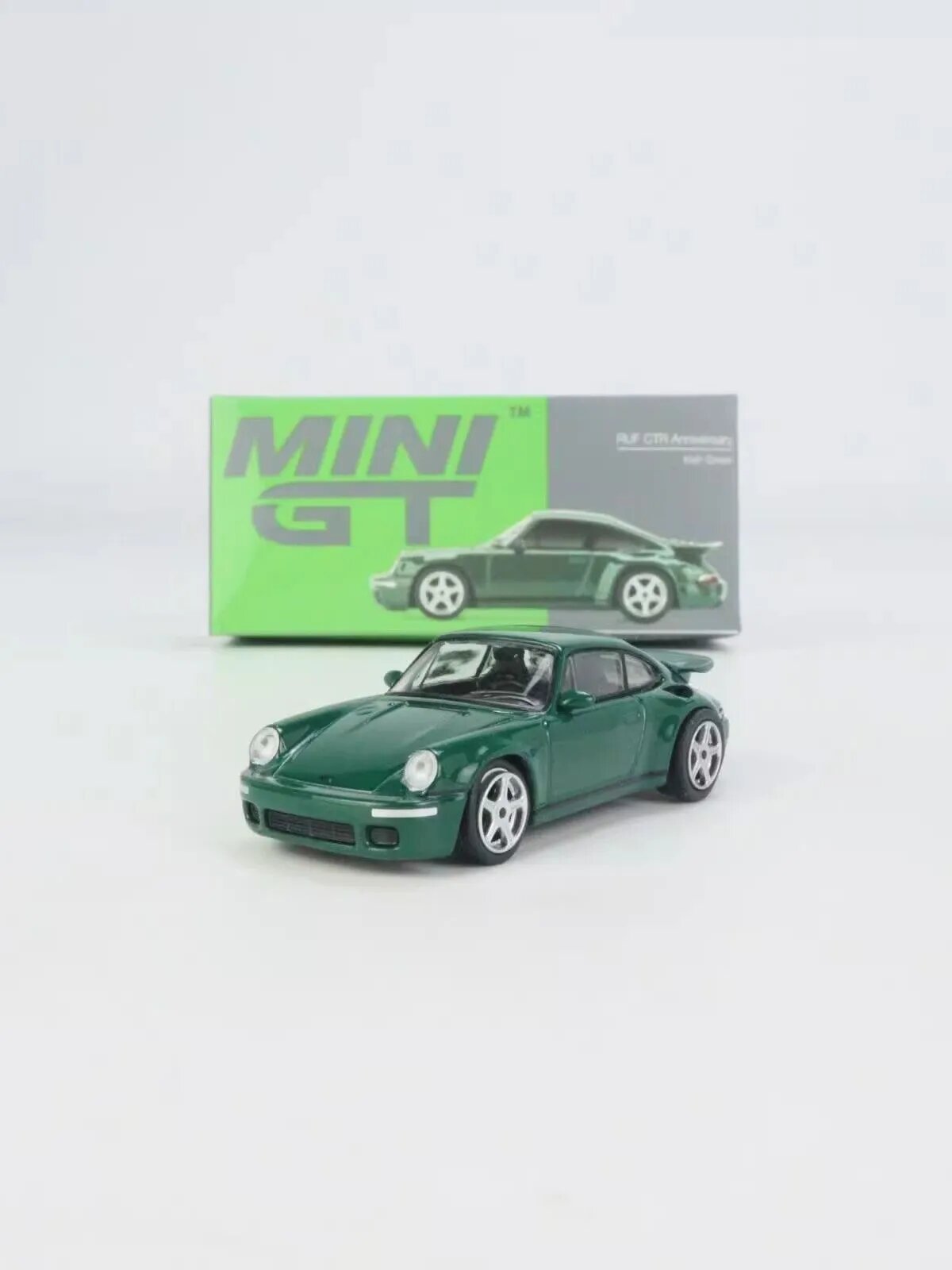 Машинка MINI GT 1/64 #385 porsche RUF CTR Anniversary Blossom green Die-cast Alloy Car Model Collection Toy Gift