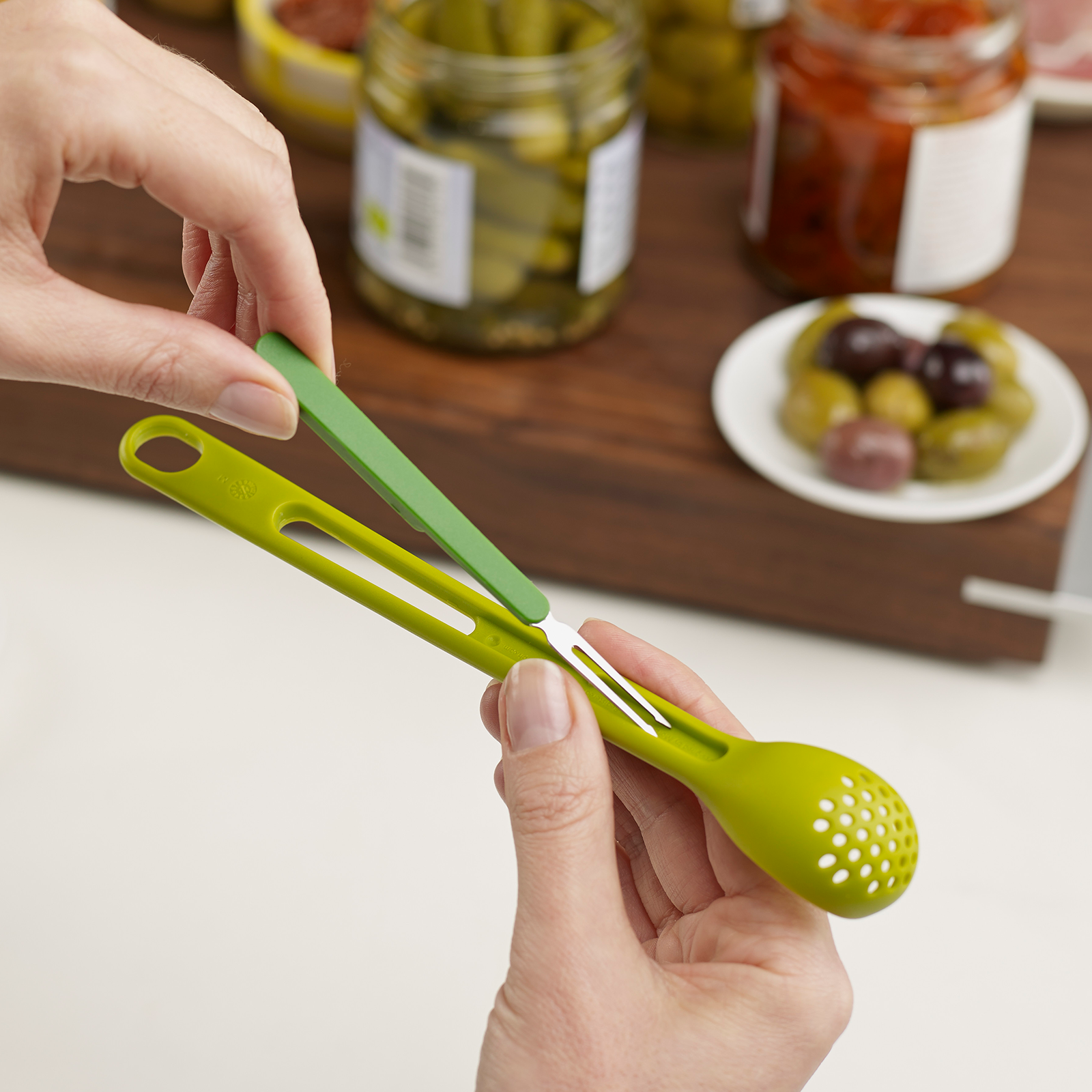 Ложка и вилка для оливок и солений Joseph Joseph Scoop&Pick Scoop&Pick