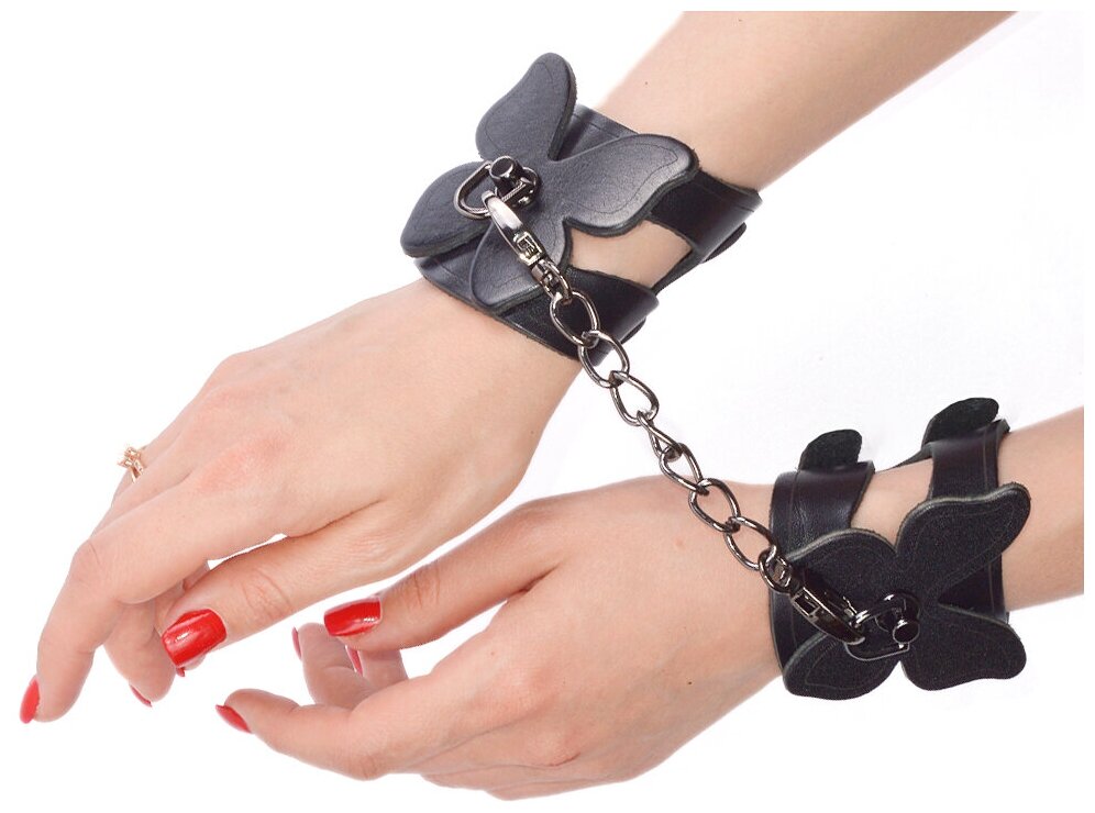 Наручники с бабочкой