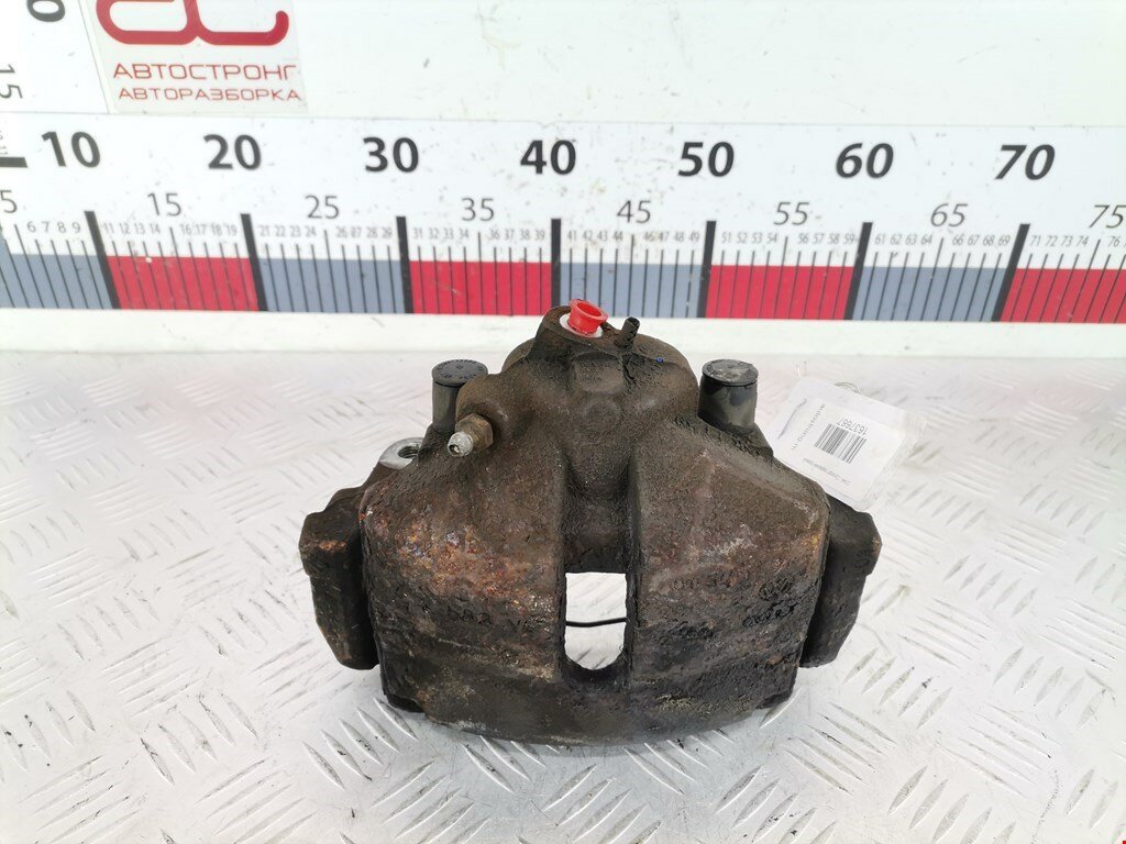 Суппорт передний правый Volkswagen Golf 6 1K0615124E арт. 1637667