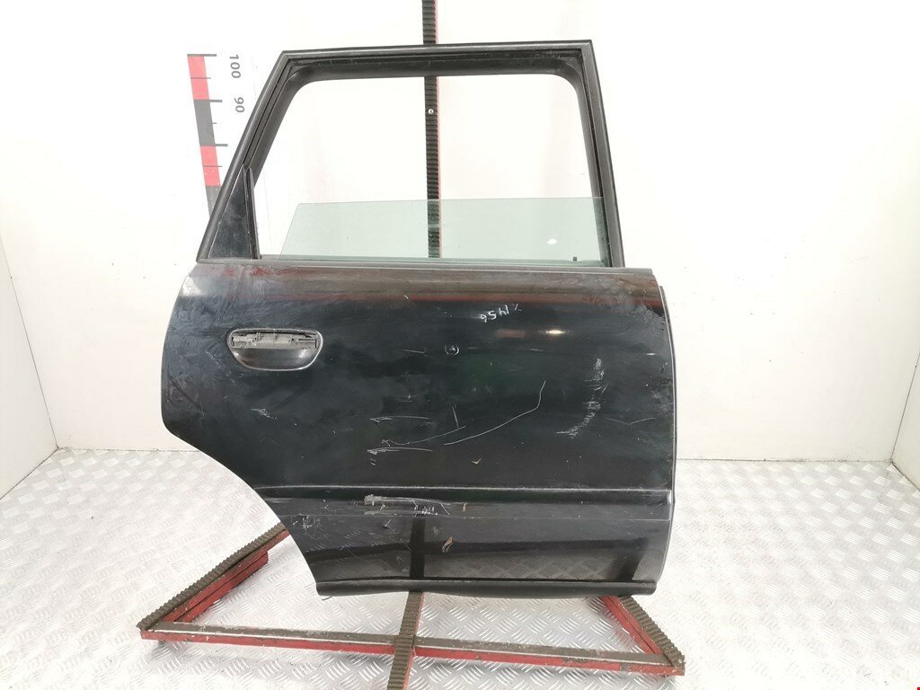 Дверь задняя правая Audi A4 B5 8D0833052F арт. 1055732