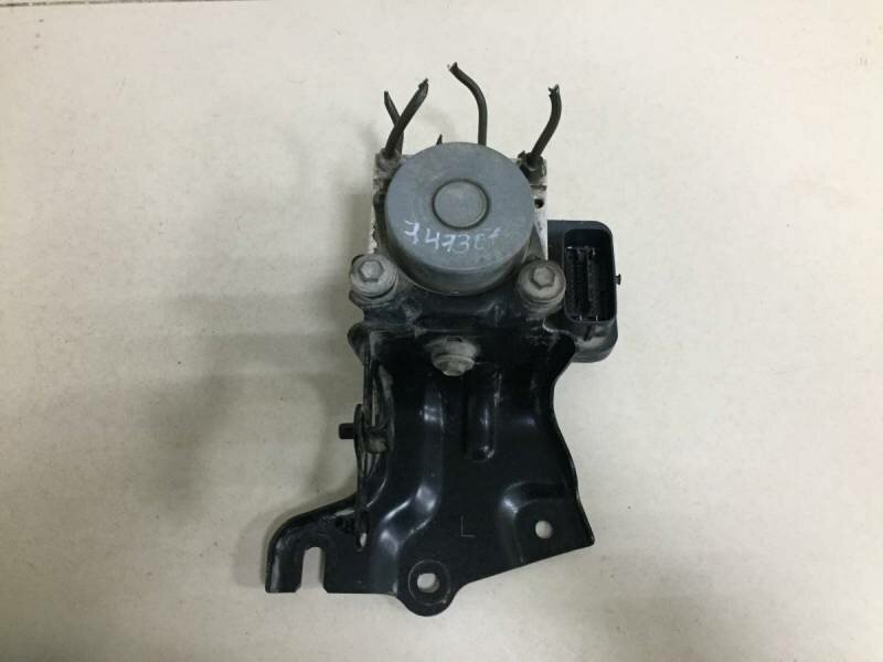 Блок ABS насос Toyota Corolla E150 2006-2013 кат.номер: 4405012210