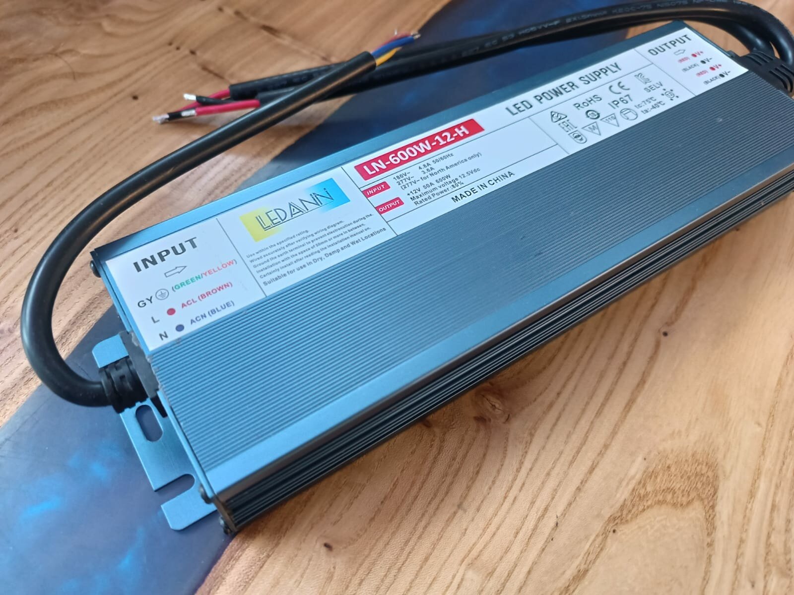 Блок питания влагозащищенный для светодиодной ленты 600W 12V 50A IP67