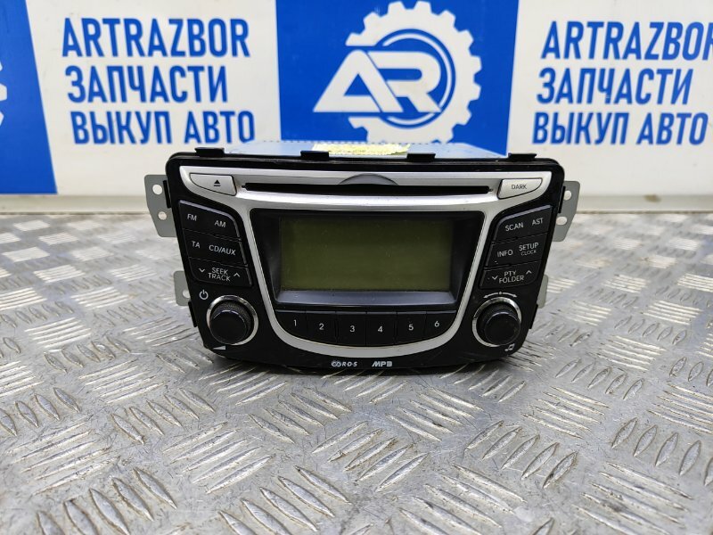 Б/У Магнитола Hyundai Solaris 1 / Хендай Солярис 1 1.4 G4FA 107 Л.С. хэтчбек 2013