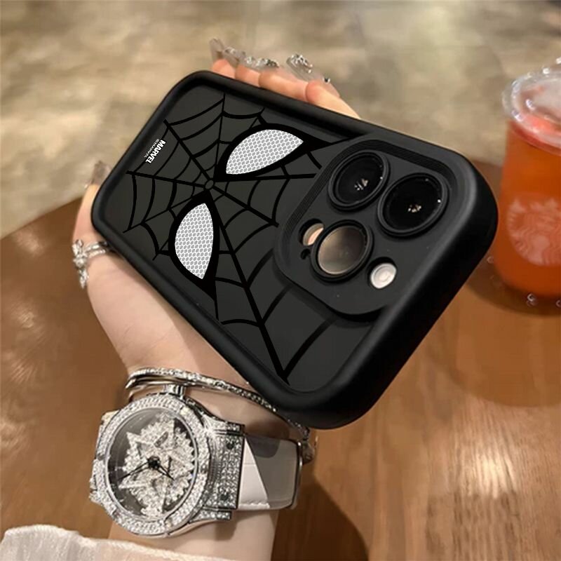 Чехол на Айфон 16 Про Макс / iPhone 16 Pro Max черный с принтом Спайдер-мен силиконовый удароПрочный