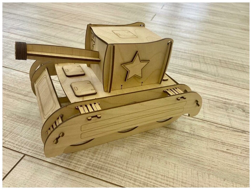 Танк под пиво на 23 февраля / Подставка для пива / Подарок на 23 февраля / Подарок для мужчины /Танк из фанеры