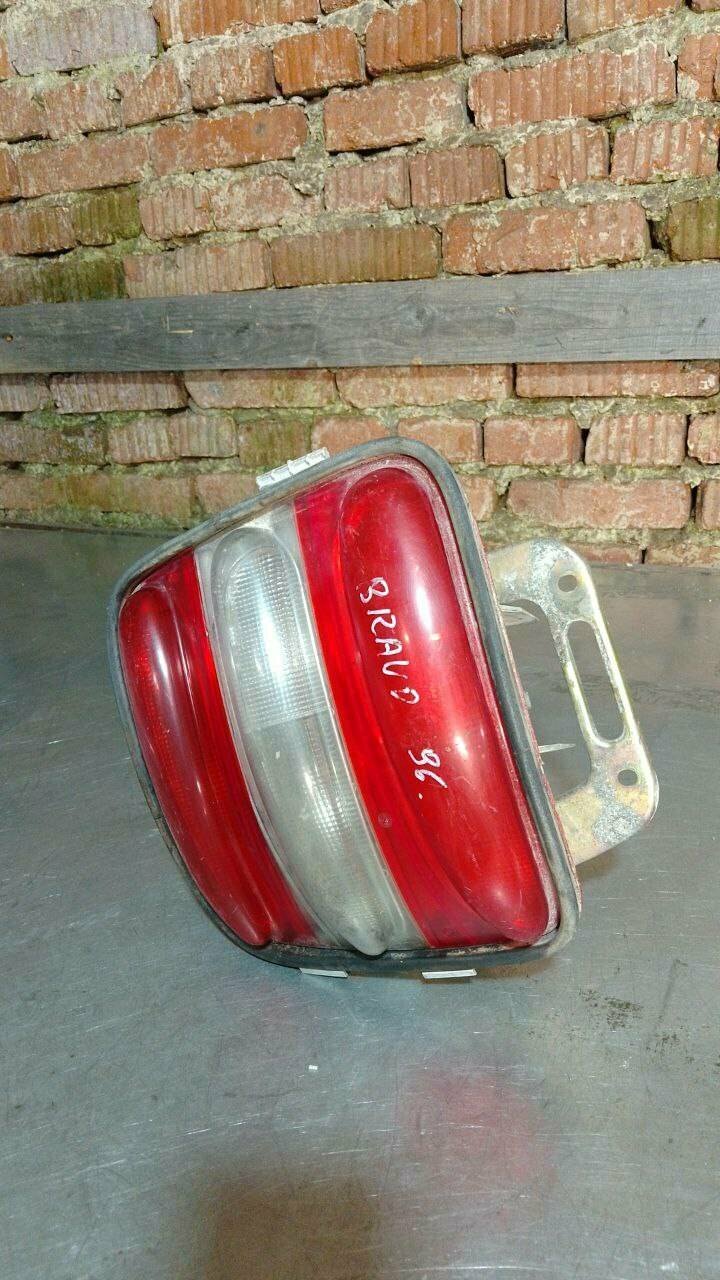 Фонарь задний левый Fiat Brava (1995 - 2001) 37210748S