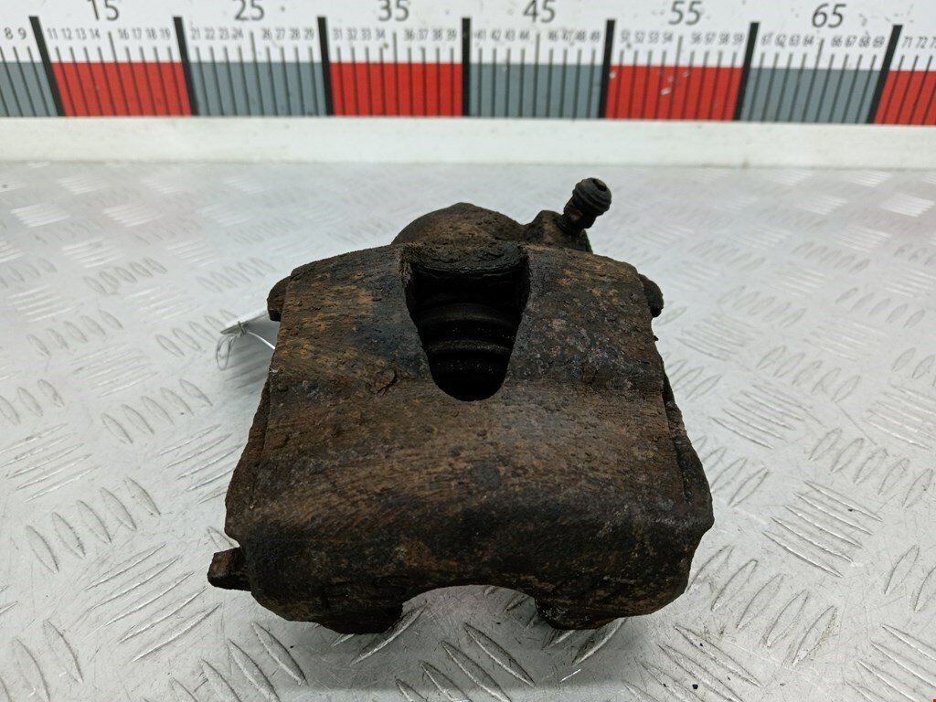 Суппорт передний левый Volkswagen Golf 4 1K0615123D арт. 1854855