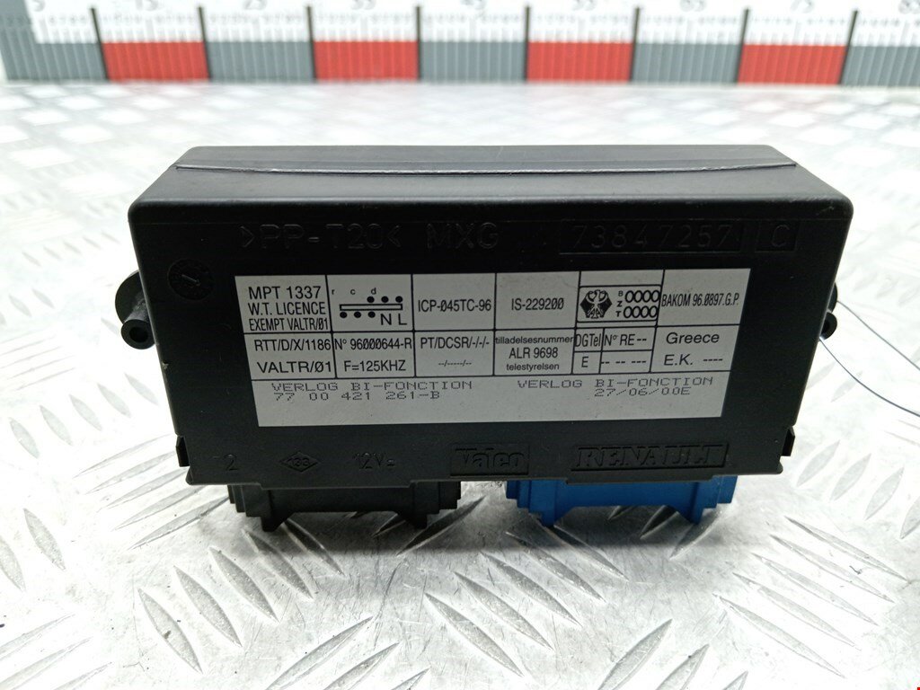 Блок комфорта Renault Laguna 1 7700421261 арт. 1912356