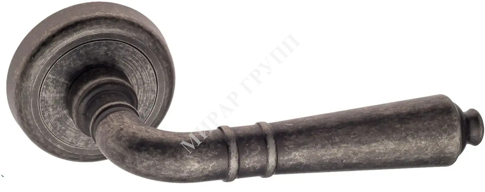 Дверная ручка Fratelli "TOSCANA" D1 на круглой розетке античное серебро