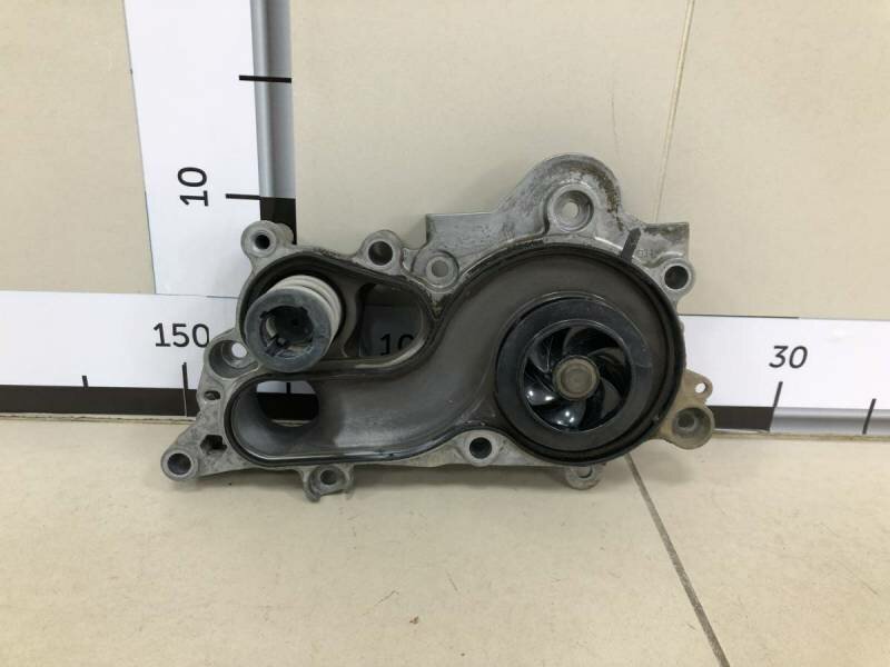 Насос водяной помпа Volkswagen Polo Sed RUS 2011 кат.номер: 04E121042L