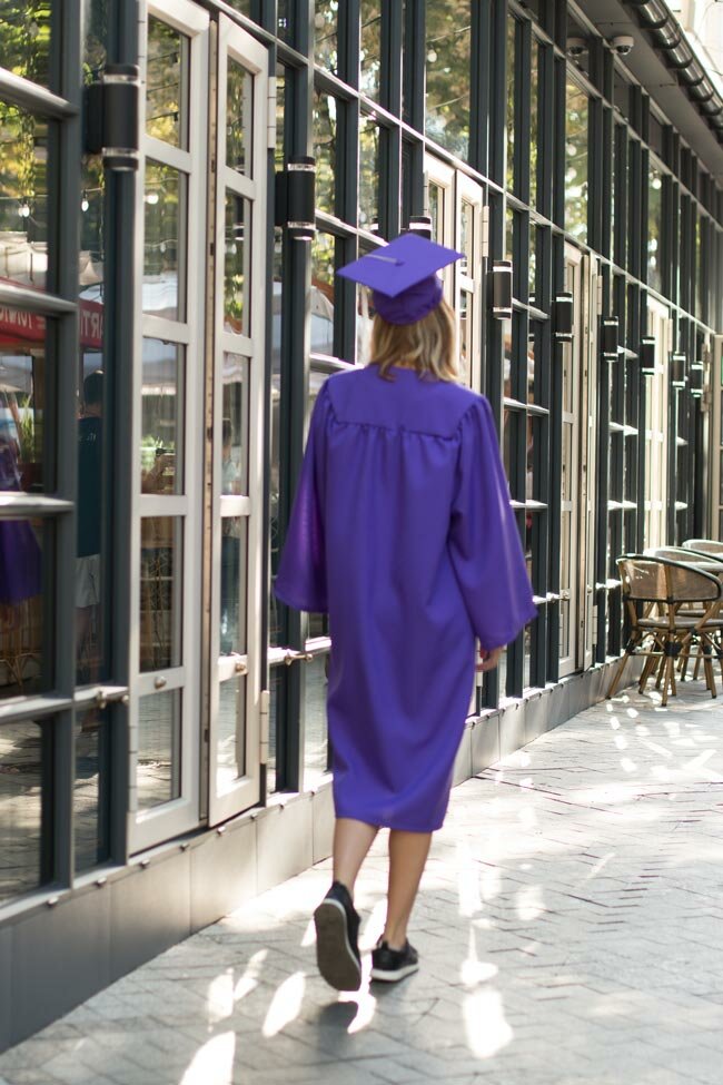 Мантия выпускника (комплект) - Модель Стандарт - цвет фиолетовый