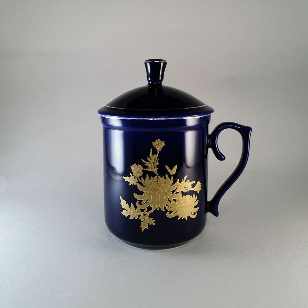 Кружка с крышкой "Хризантема" 550 мл синяя