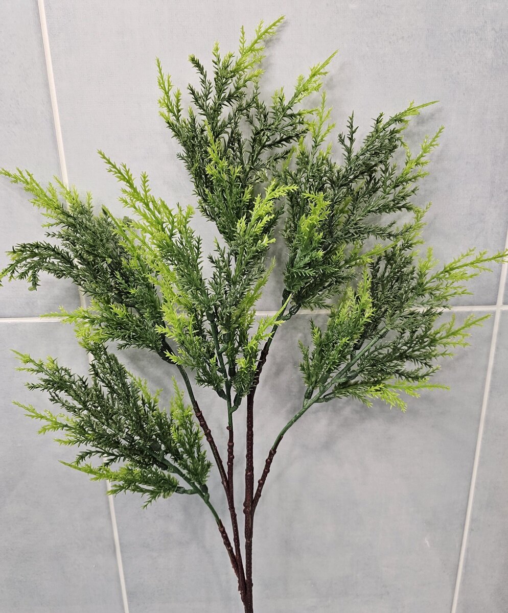 Искусственная ветка туи Holodilova, пластик, зеленая, 55х10 см