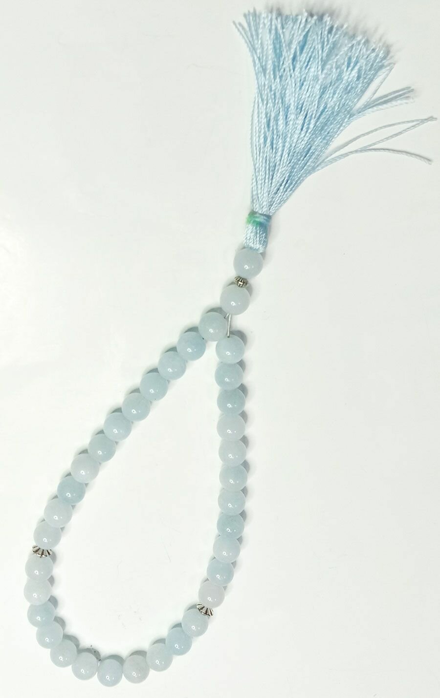 Четки из камня аквамарин 33 бусины 8 мм.