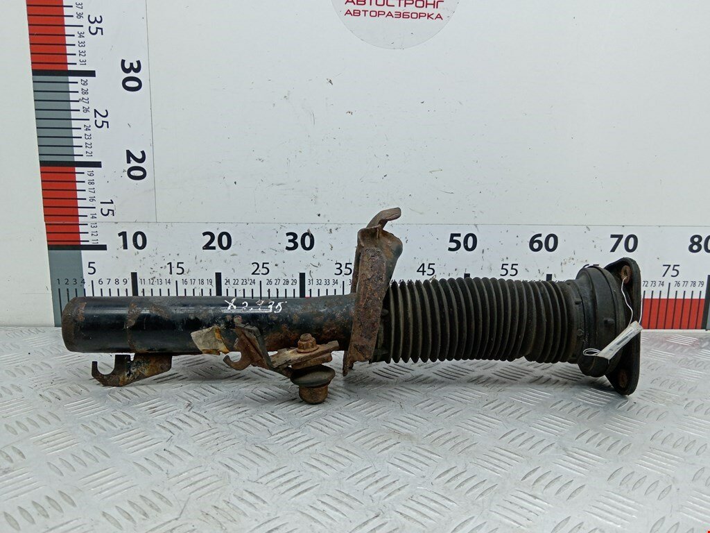 Амортизатор передний левый Mazda 3 BK BP4K34900E арт. 1756024