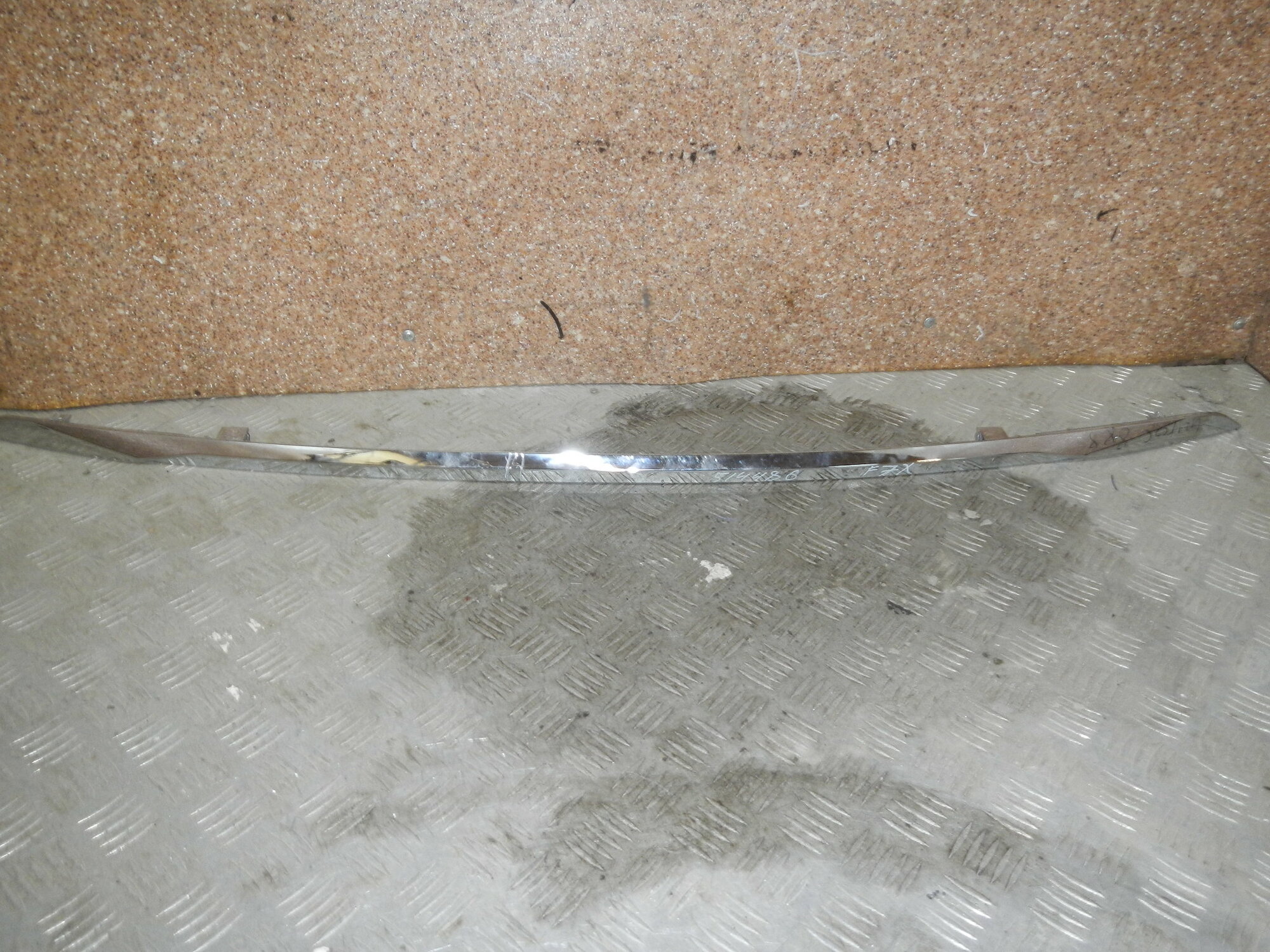 Б/У Накладка двери багажника, Haval (Хавейл)-F7 (19-) Haval F7 (19-24) сломано крепление, трещина. 514486 HAVAL арт. 550...