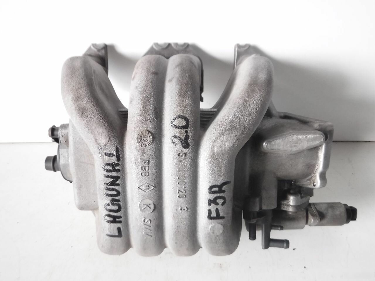 Коллектор впускной Renault Laguna I (1993—2001) SV10100120