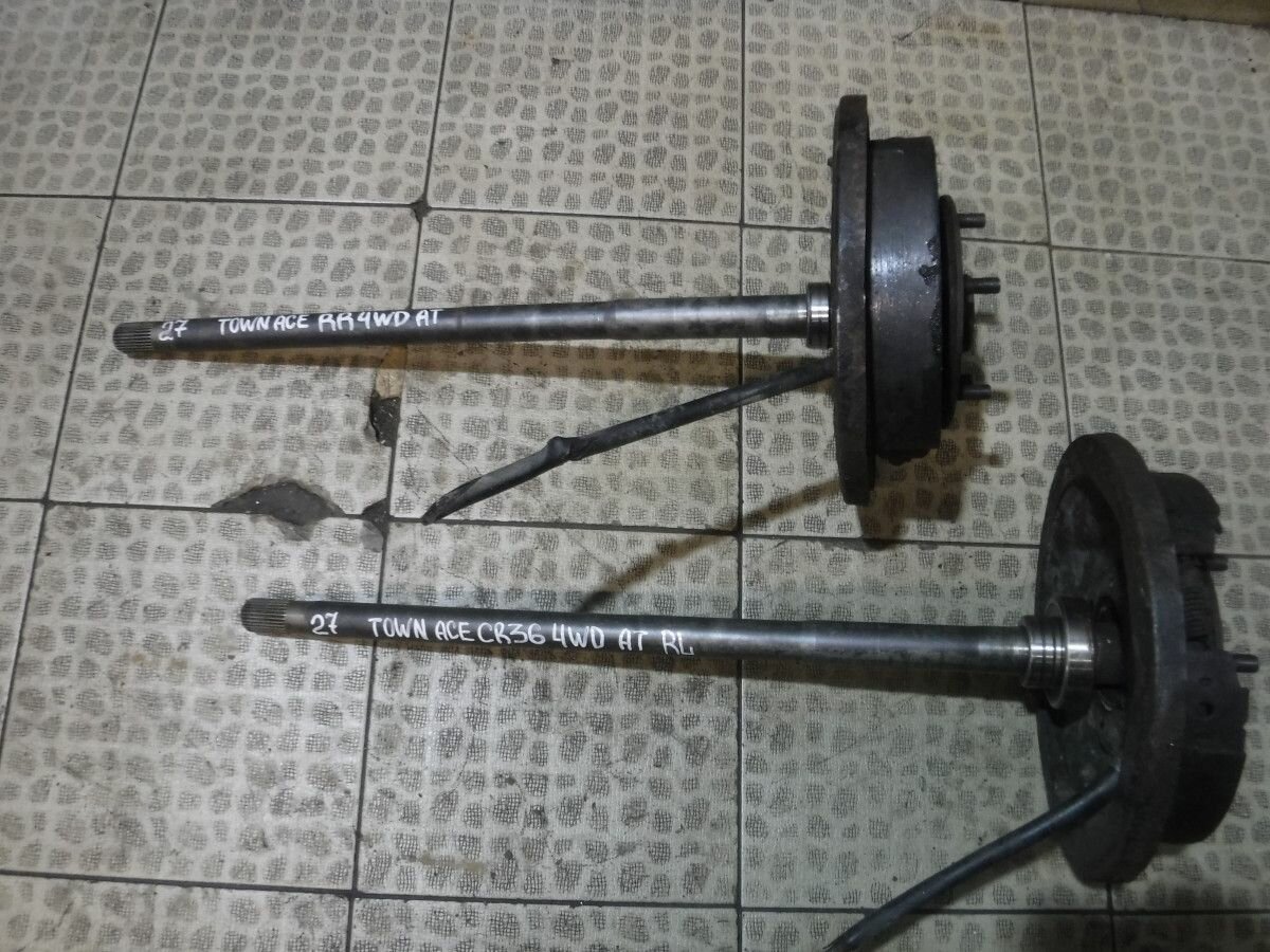 Полуось задняя Toyota Town Ace III (1992—1996) 4231128090