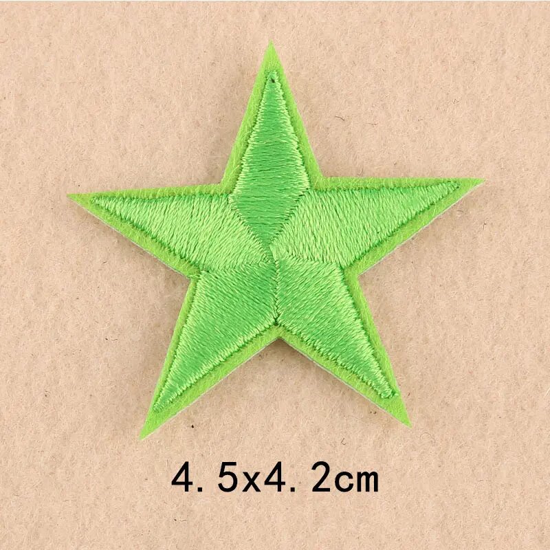 Нашивка на одежду Зеленая звезда 4.5x4.2 см