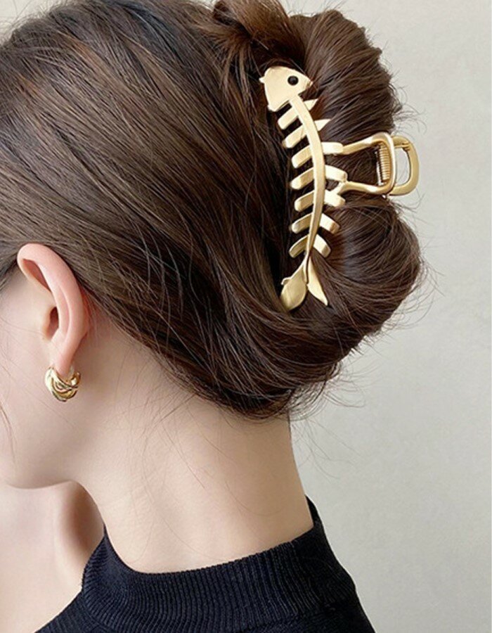 Заколка краб для волос металлический, золотого цвета, в виде скелета рыбы