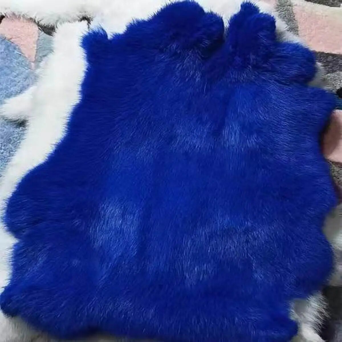 Натуральный кроличий мех синий 35x25 см