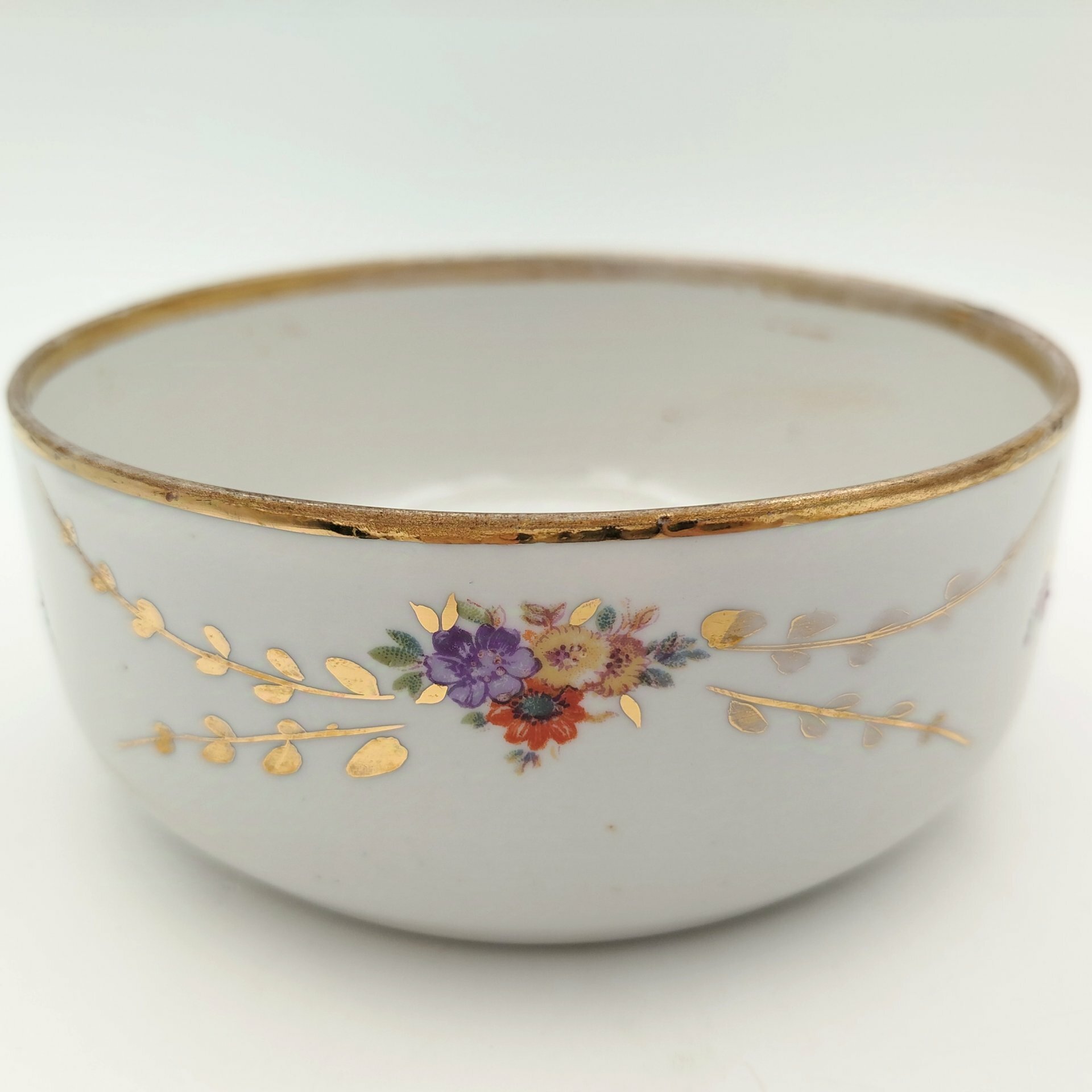 Капельник с цветочным декором, фарфор, деколь, золочение