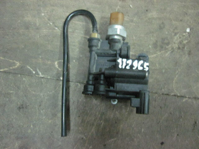 Б/У Блок управления подвеской, Land Rover (Ленд Ровер)-DISCOVERY 3 (04-09) LAND ROVER DISCOVERY 3 (04-09) Блок клапанов п...