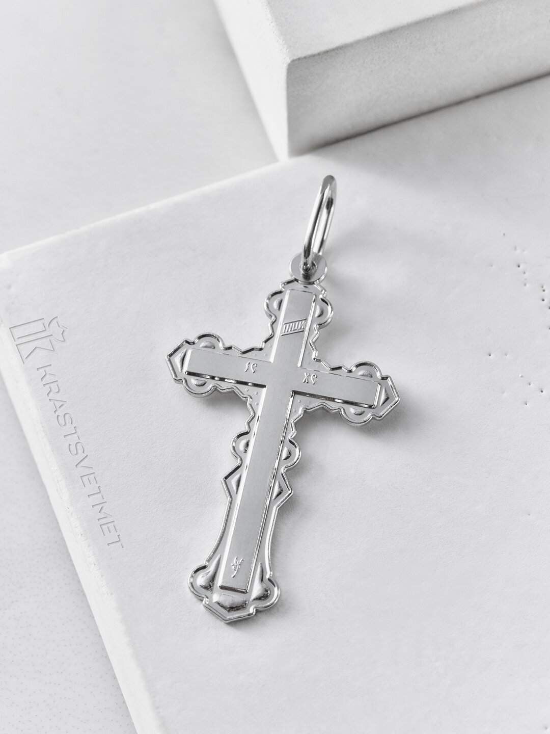 Крестик, платина, 950 проба, гравировка