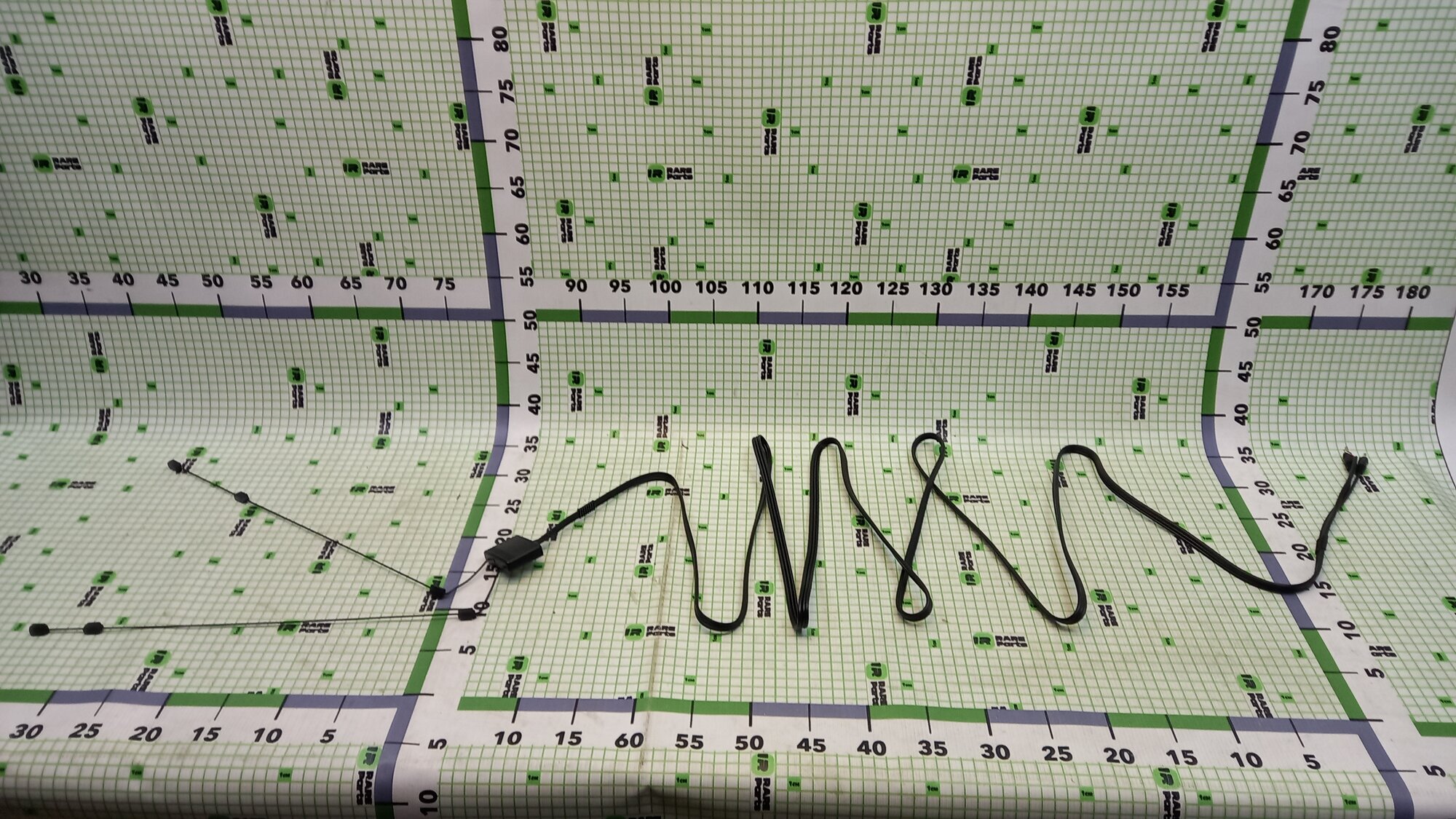 TV-антенна внутрисалонная автомобильная Триада-671