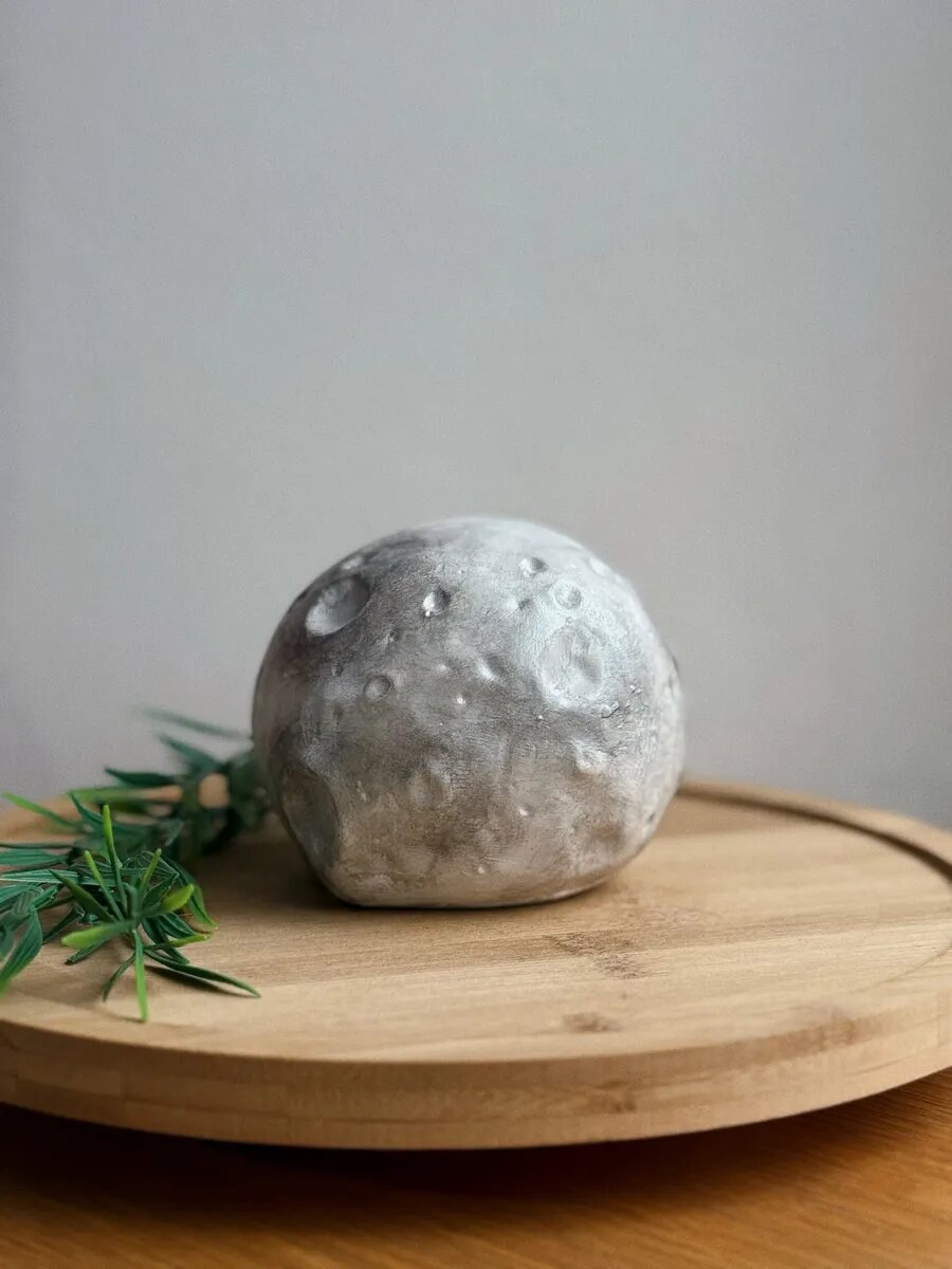 Статуэтка Луна, 7 см, фигурка из гипса окрашенная, ручная работа — фото 1