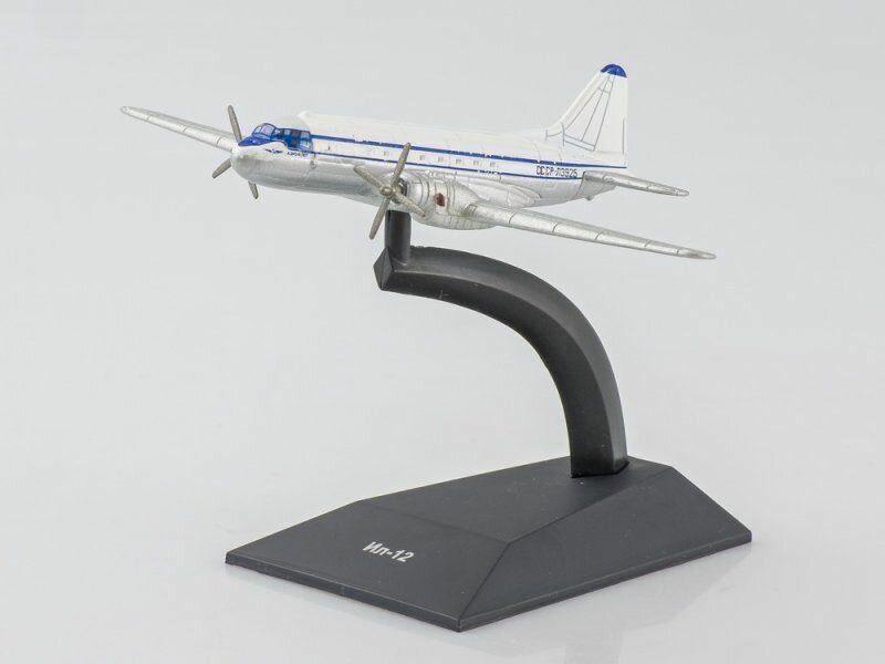 Масштабная модель 1/244, Самолет ИЛ-12