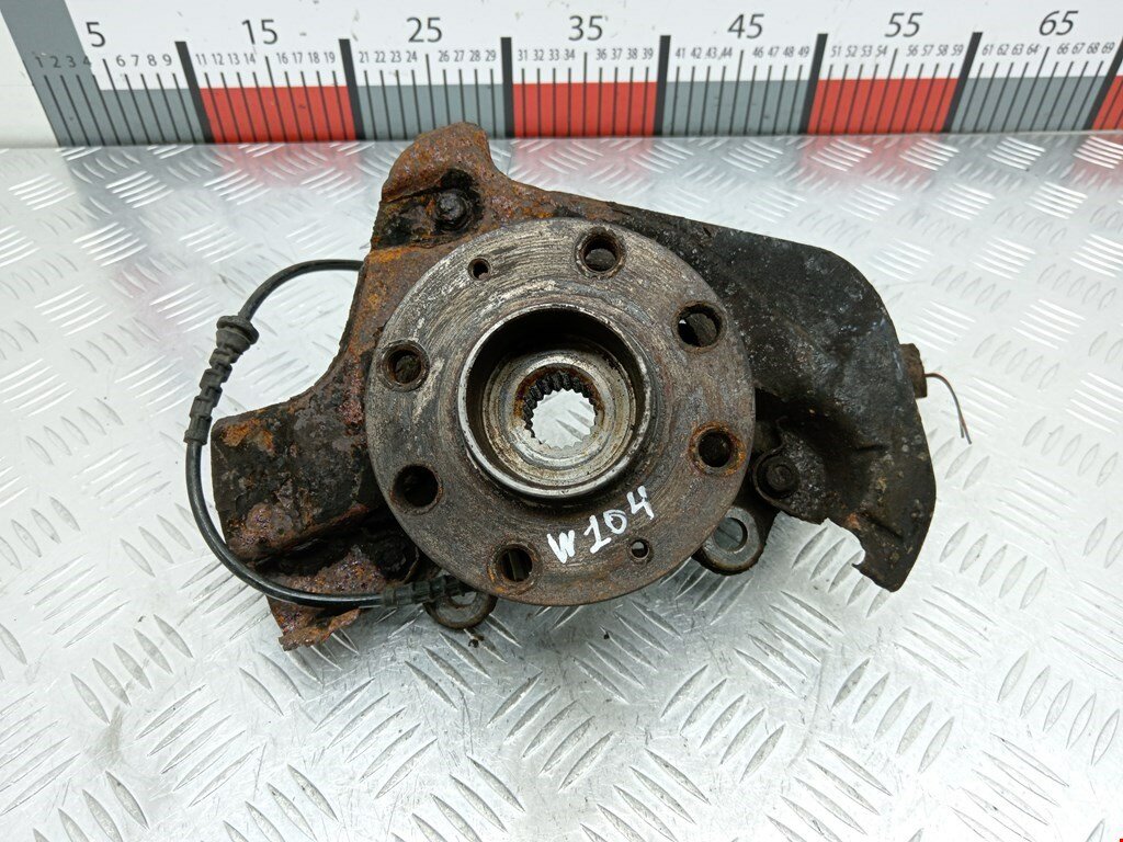 Ступица (кулак цапфа) передняя правая Opel Corsa D 95524779 арт. 1767164