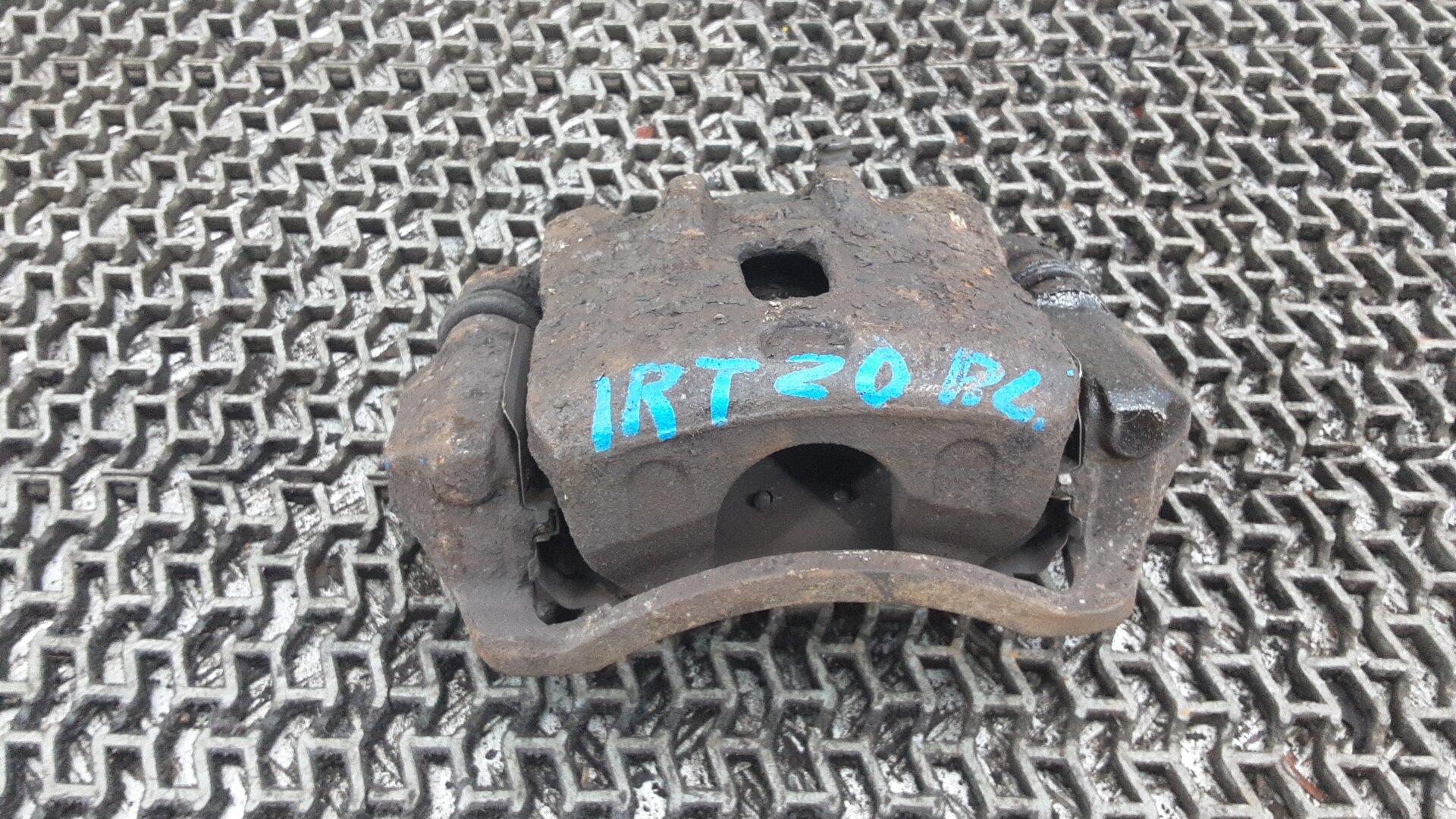 Суппорт тормозной передний левый KIA SOUL 1, Номер 581102K100, 581802KA10