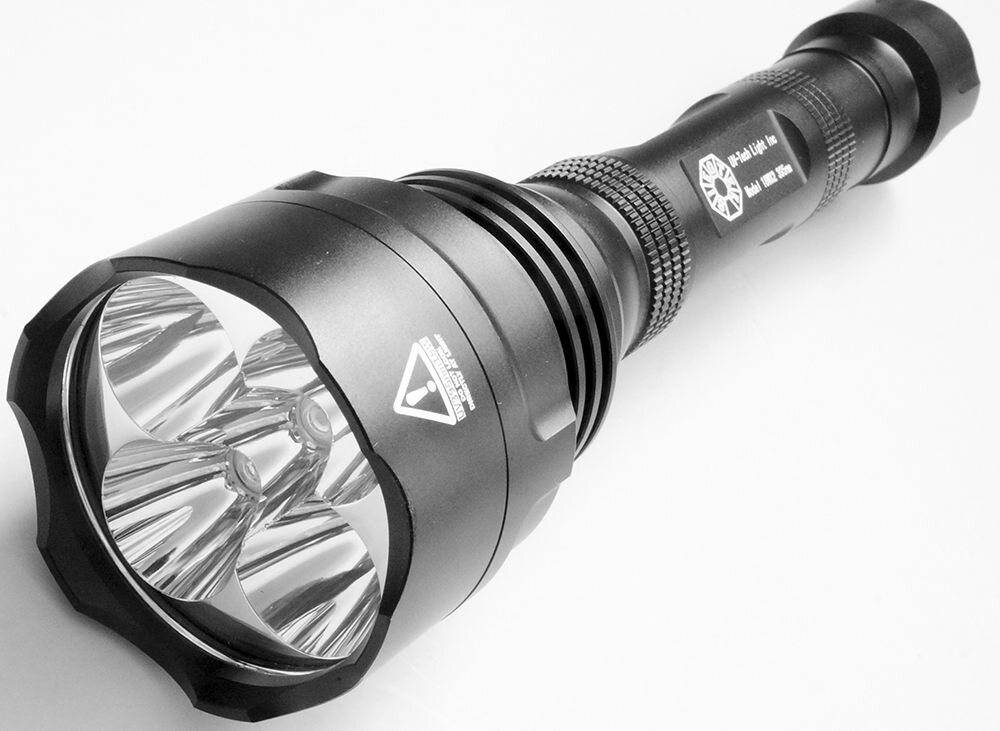 Мощный УФ фонарь UV-Tech Light Inc 18WX5 395nm Standart Plus( комплект с аккумулятором повышенной емкости и двухканальным зарядным устройством)