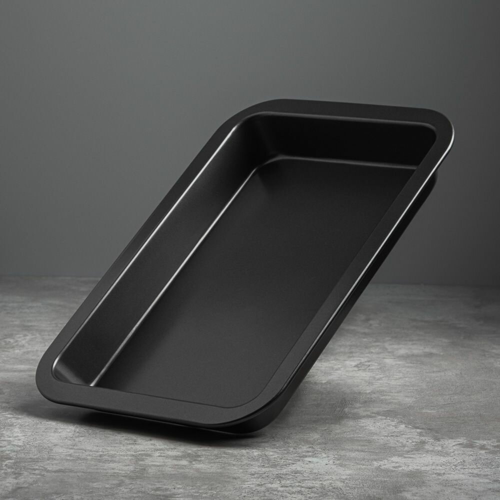 Противень из углеродистой стали с антипригарным покрытием, глубокий. Размер 36x23x4см.