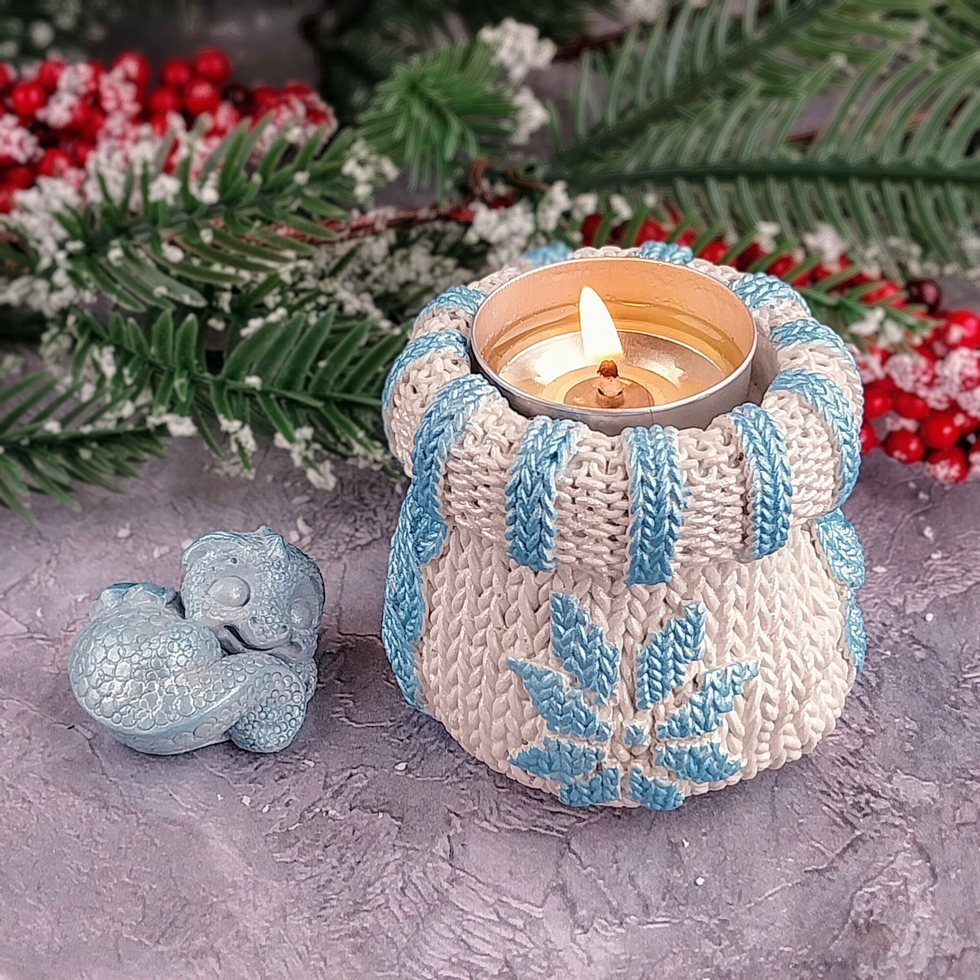 Подсвечник из гипса "Снежное сияние"/Мешочек с аромасвечой/Снежно-голубой