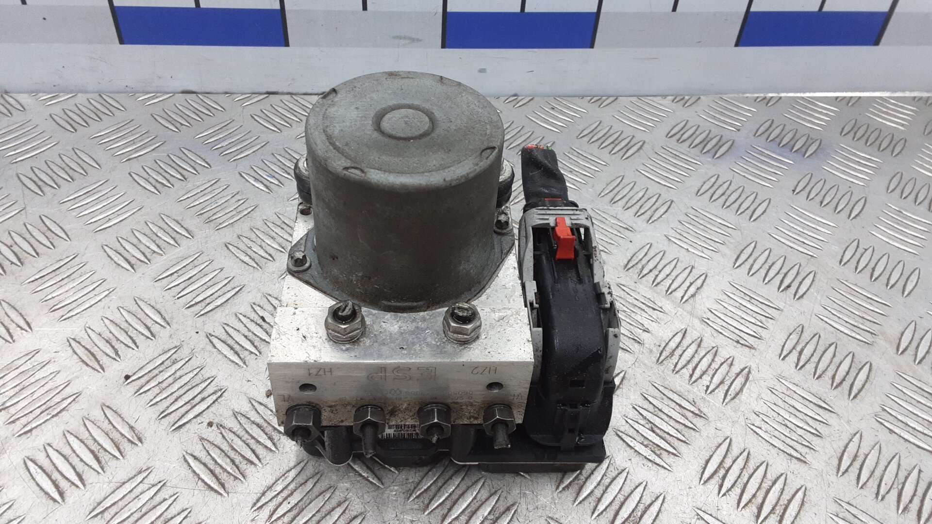 Блок ABS AUDI A4 B7, Номер 8E0910517H, 0265950474