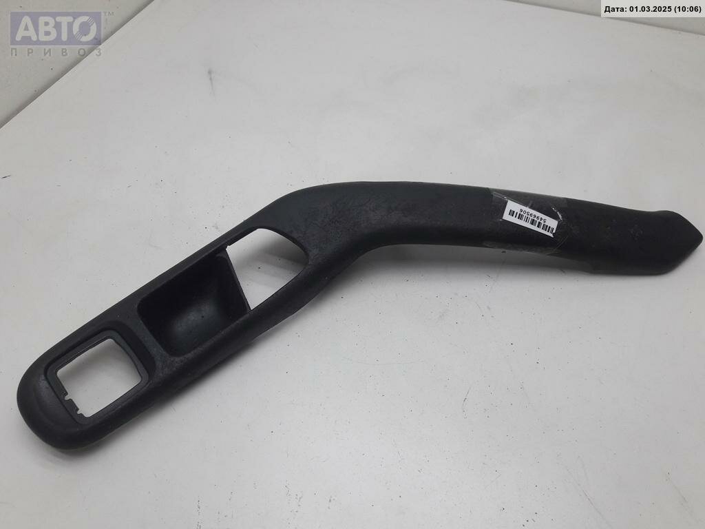 Ручка двери внутренняя передняя правая Volkswagen Passat B4