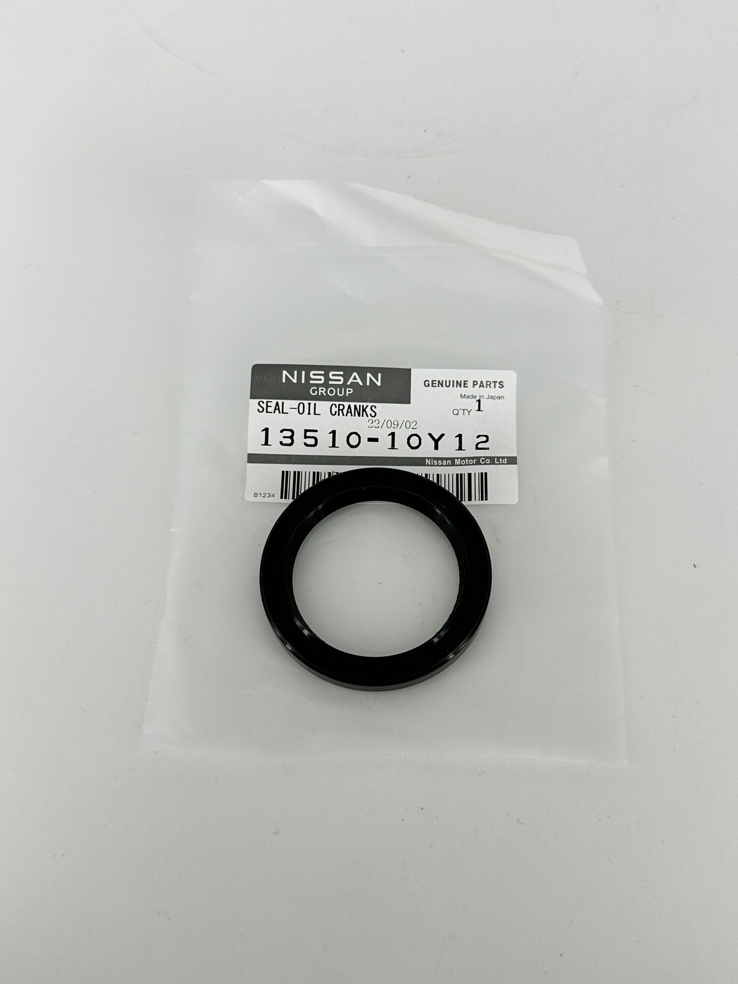 Сальник коленвала передний Nissan 13510-10Y12