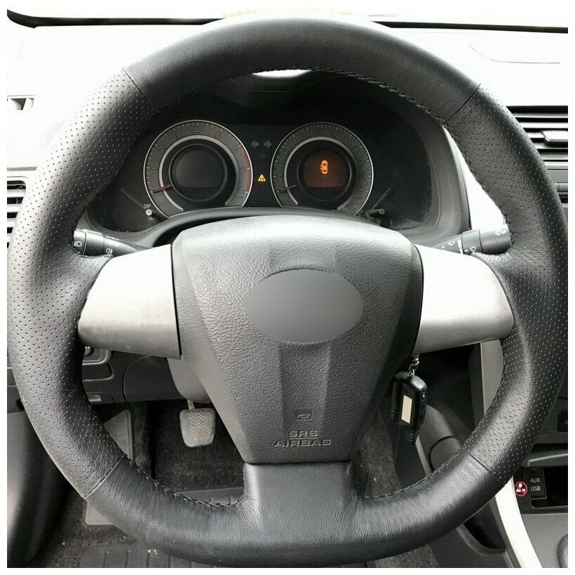 Накладка из натуральной кожи "Кожа рулит" на руль Toyota Corolla X (E140, E150) Рестайлинг (2010-2013), Toyota RAV 4 III (XA30) Рестайлинг (2010-2014), Toyota Voxy II (R70) Рестайлинг (2010-2013), Toyota Wish II, черная, для руля без штатной накладки