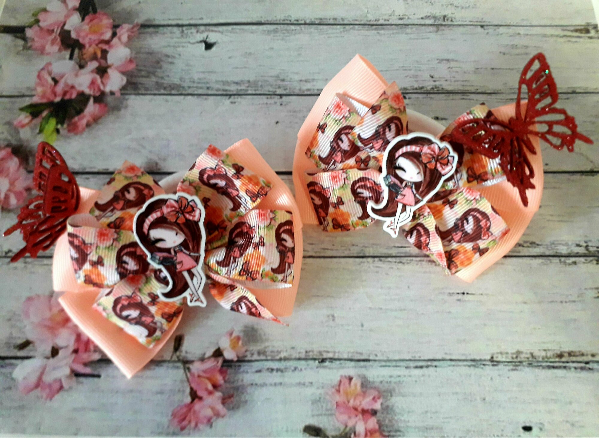 Бантики Девочка с бабочкой"