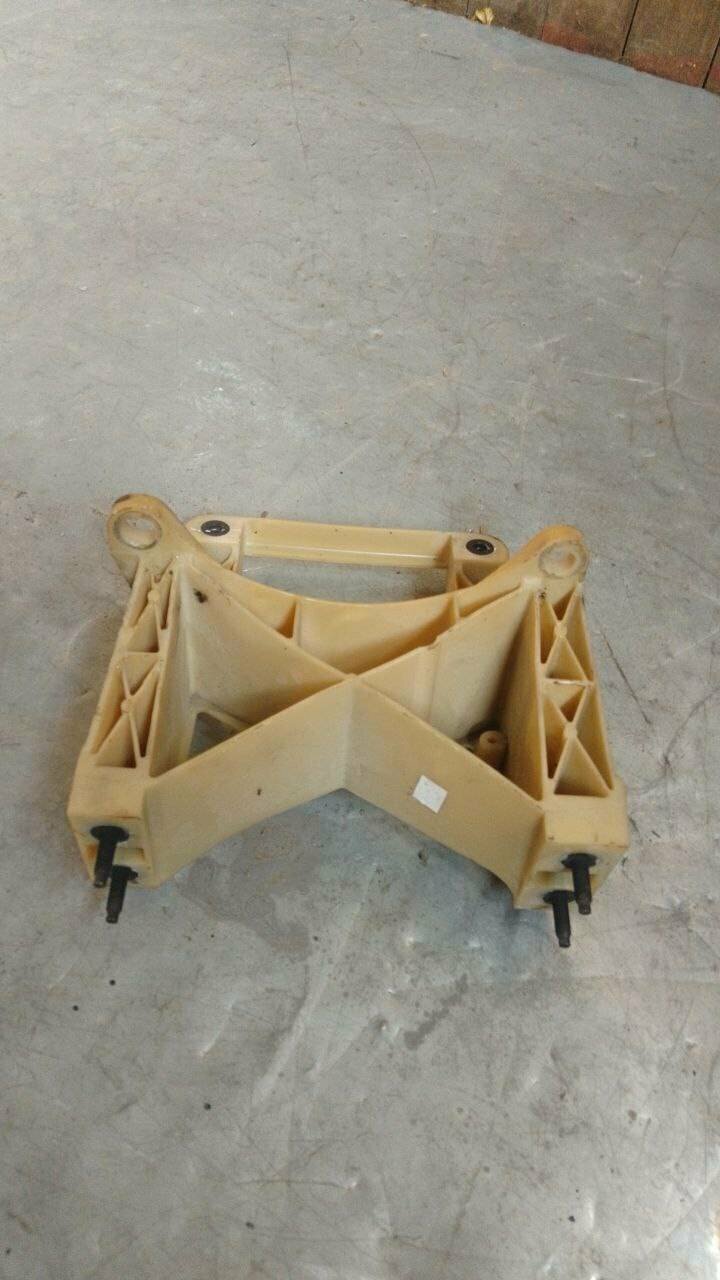 Кронштейн рулевой колонки Dodge Caravan 4 (2000 - 2007) 04860376AA