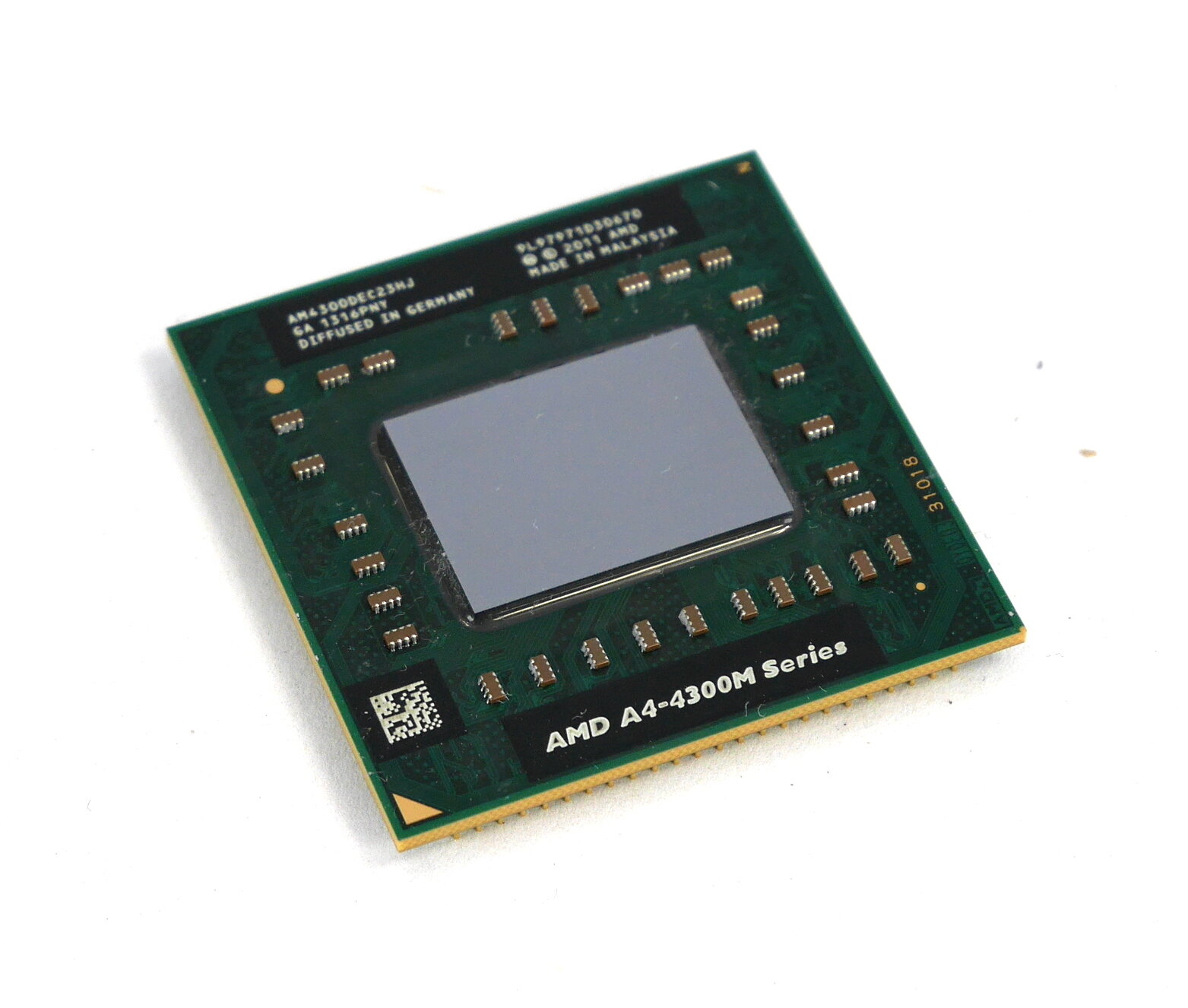 AMD A4 4300M Socket FS1 (FS1r2) 2.5 ГГц (AM4300DEC23HJ)