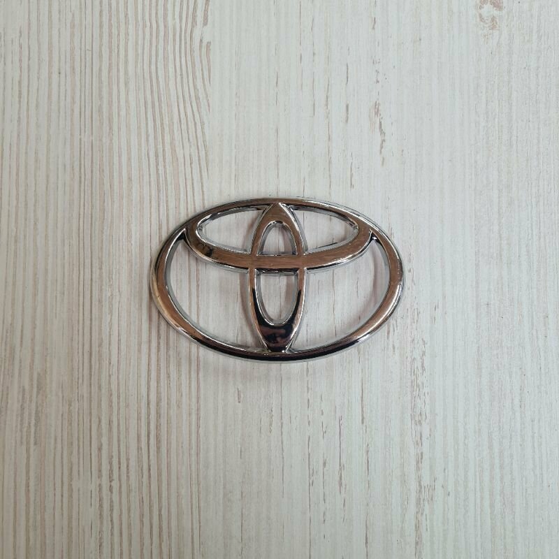 Эмблема TOYOTA / Тойота 10,5х6,8 см