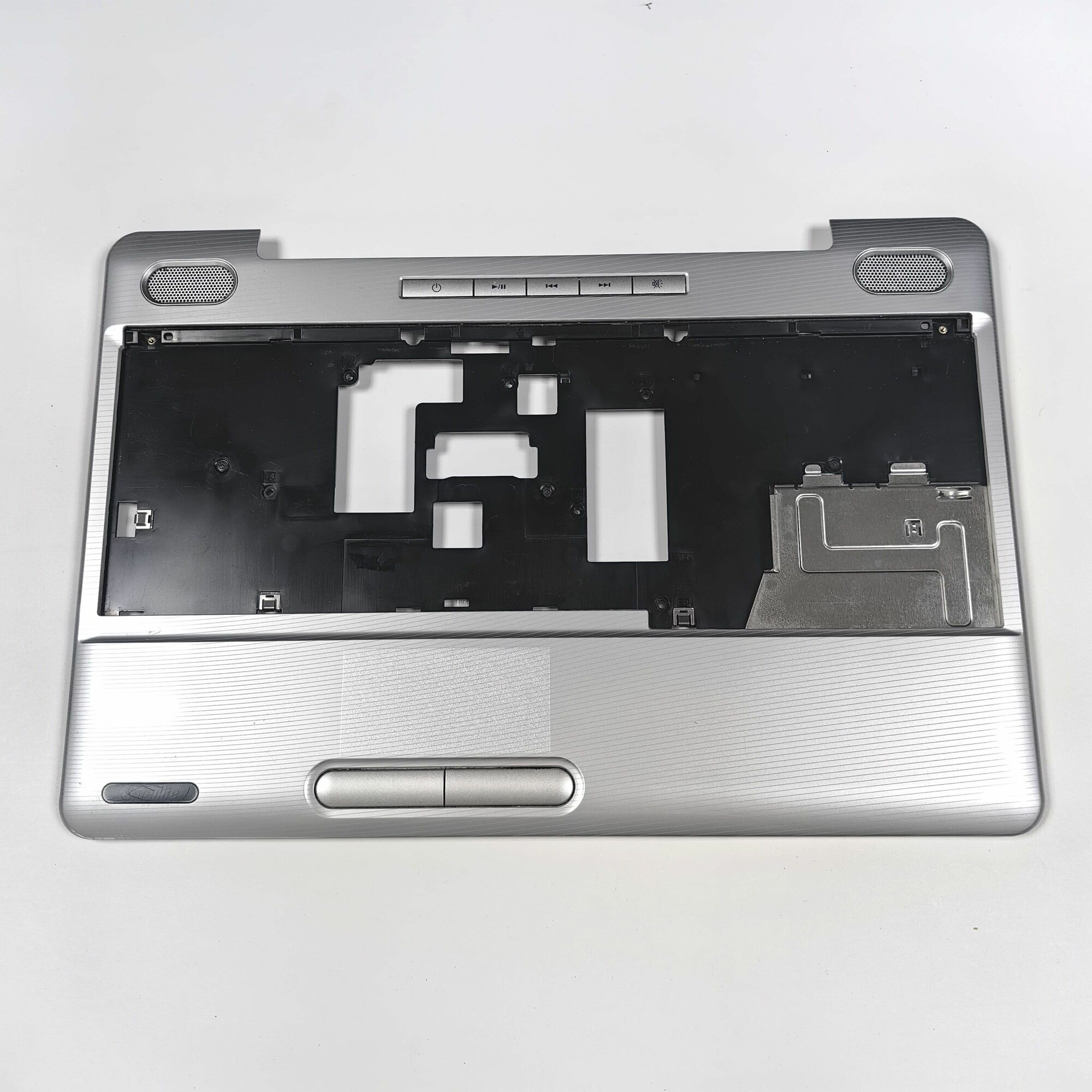 Топкейс ноутбука Toshiba Satellite L550