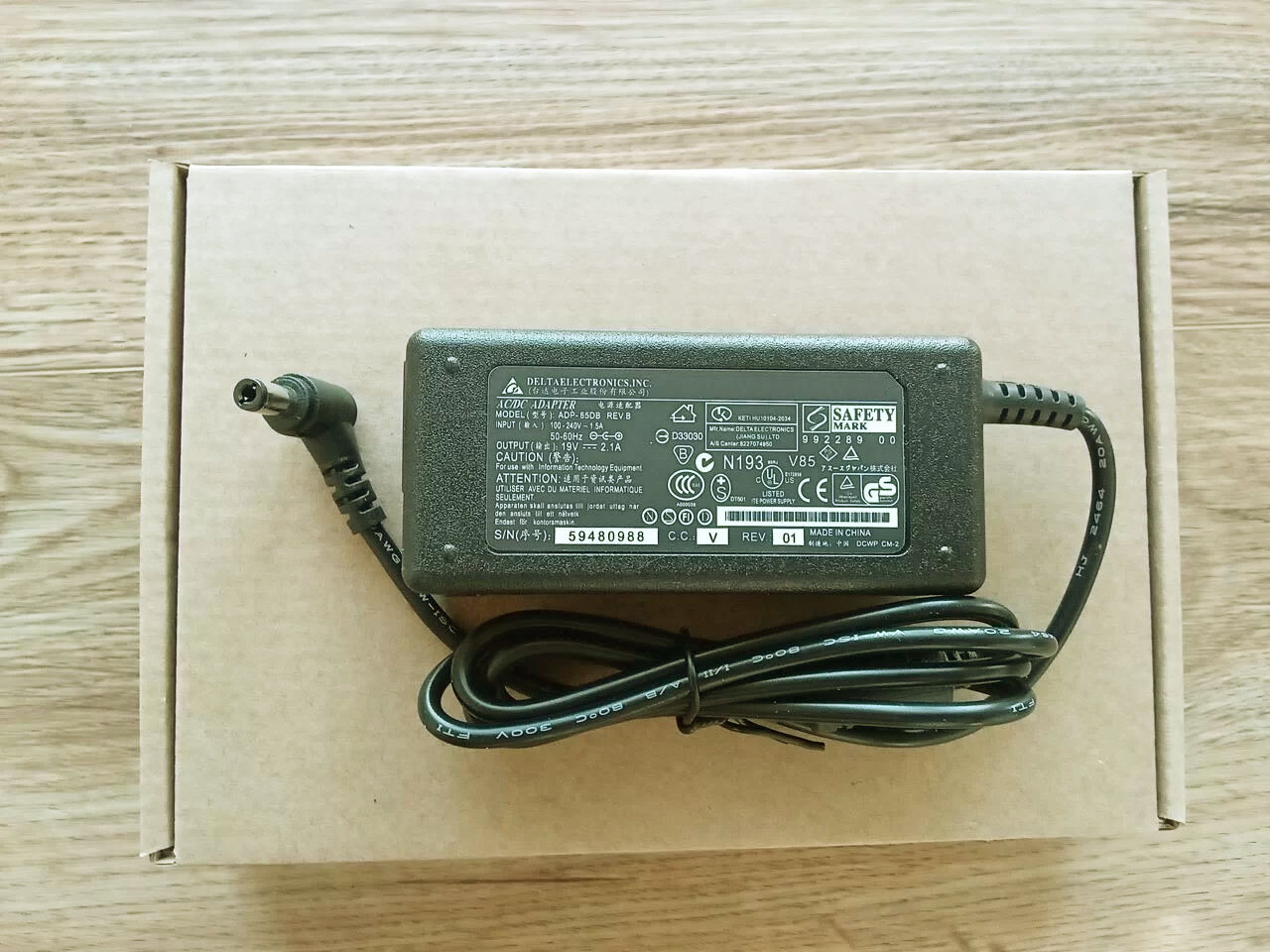 Блок питания 3Q Qoo! для неттопа (сетевой адаптер 19V 2.1A 40W Max)