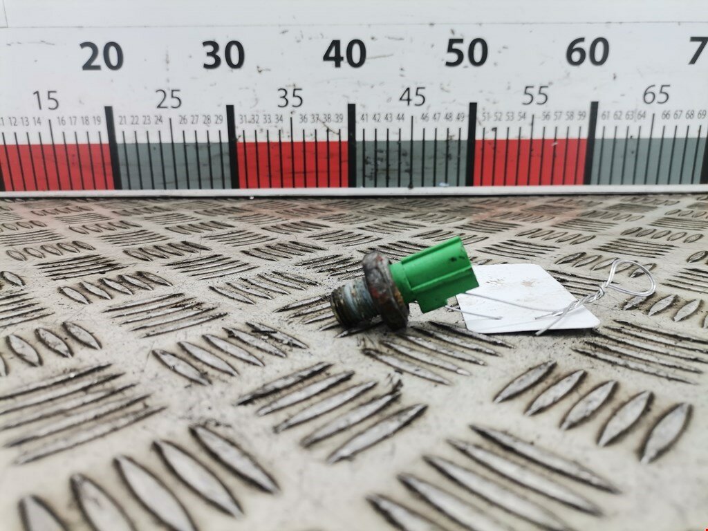 Датчик давления масла Mazda 6 GG LF0118501 арт. 2197332