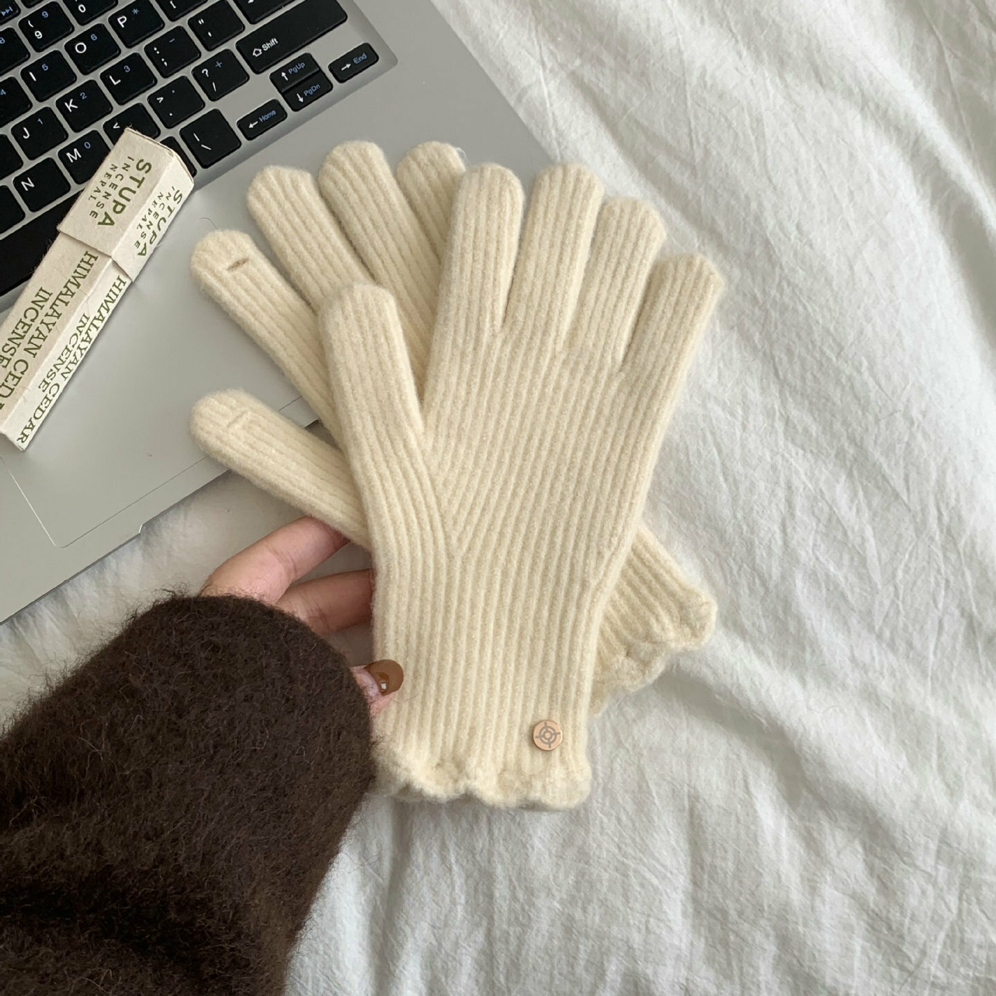 Перчатки для женщин